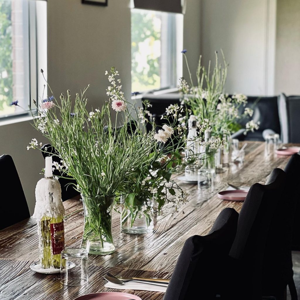 Bar & Restaurant – Horsham International Hotel